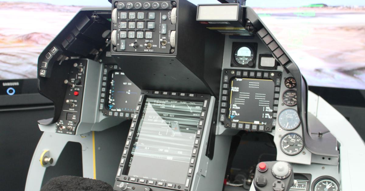 f16 cockpit view