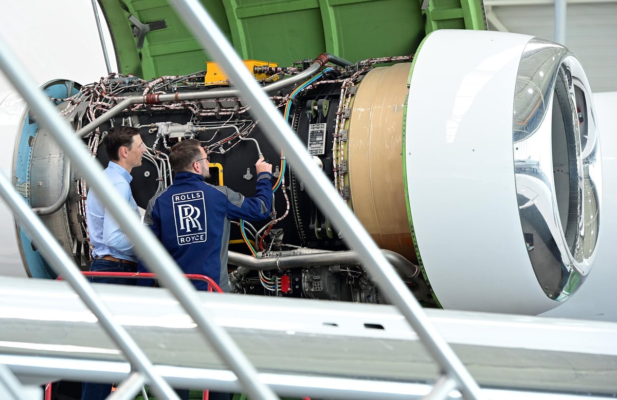 Using digital innovations to enhance aircraft availability. | Aviation ...
