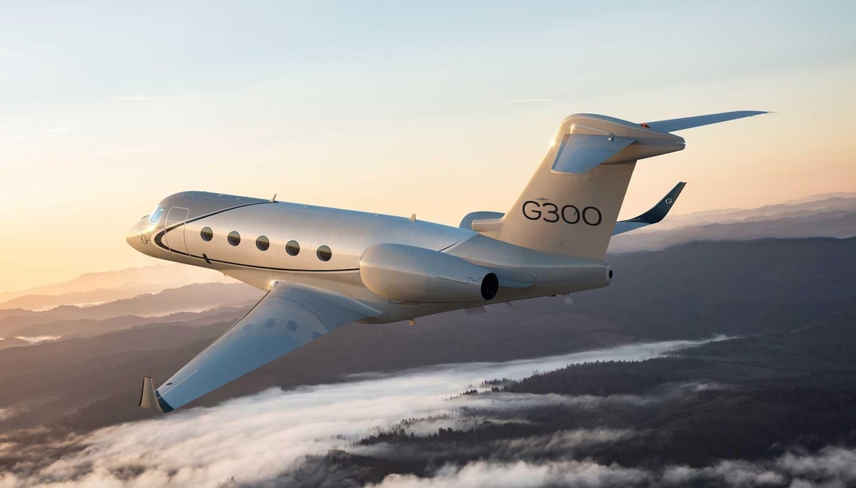 Gulfstream Aerospace Finally Takes Wraps Off of Super-midsize G300 ...