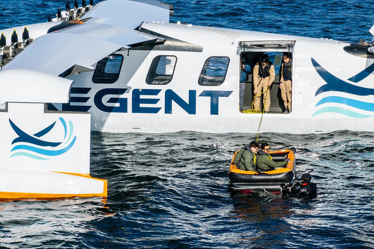 U.S. Marines Trial Regent Craft’s Viceroy Seaglider for Rescue Missions ...