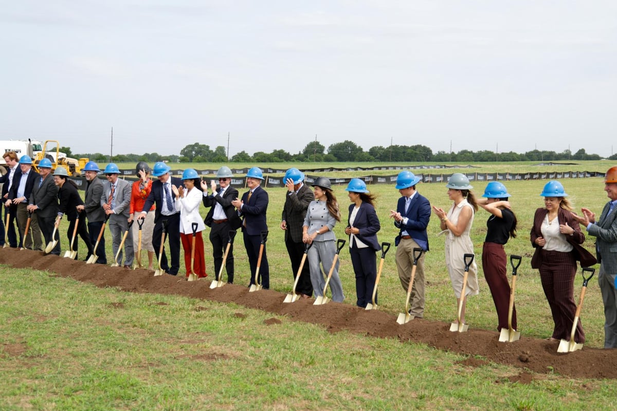 FAA Breaks Ground on Advanced Air Mobility Test Range in Oklahoma City ...