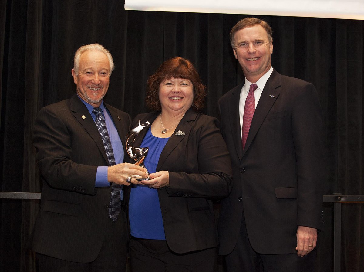 Gerald Grady Receives Schedulers & Dispatchers Award | Aviation ...