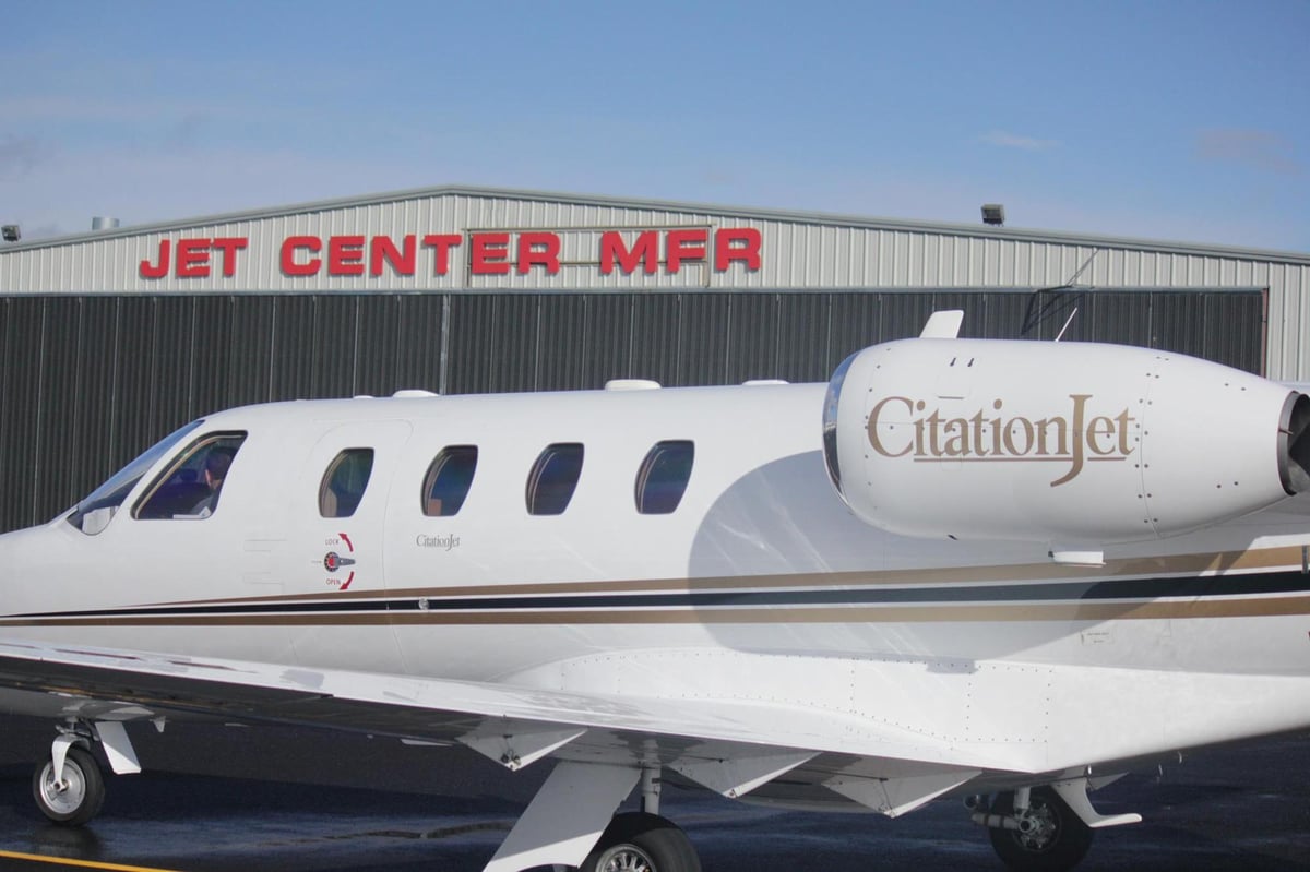 MRO Profile: Jet Center MFR | Aviation International News