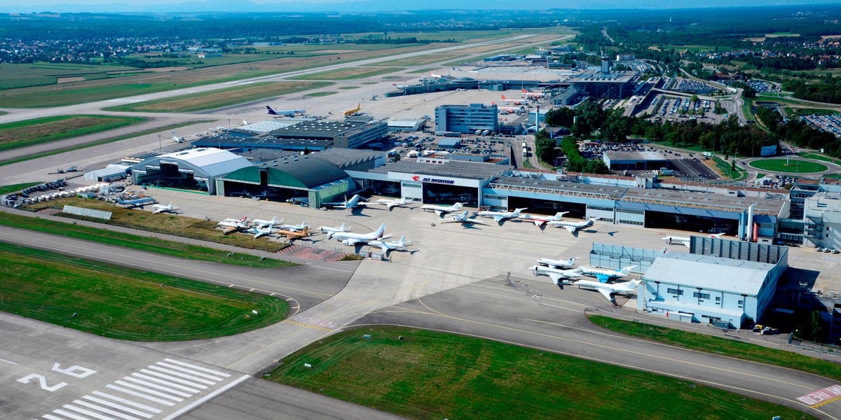 Jet Aviation Basel Services Its First BBJ 777 | Aviation International News