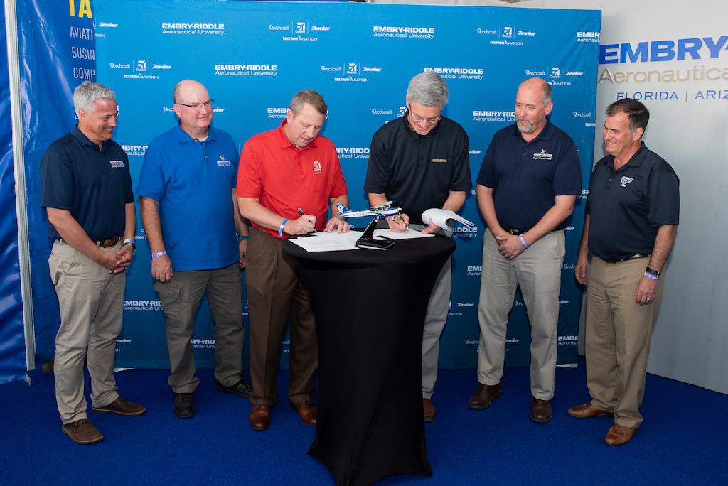 Embry-Riddle Looks to Restock Cessna Skyhawk Fleet | Aviation ...