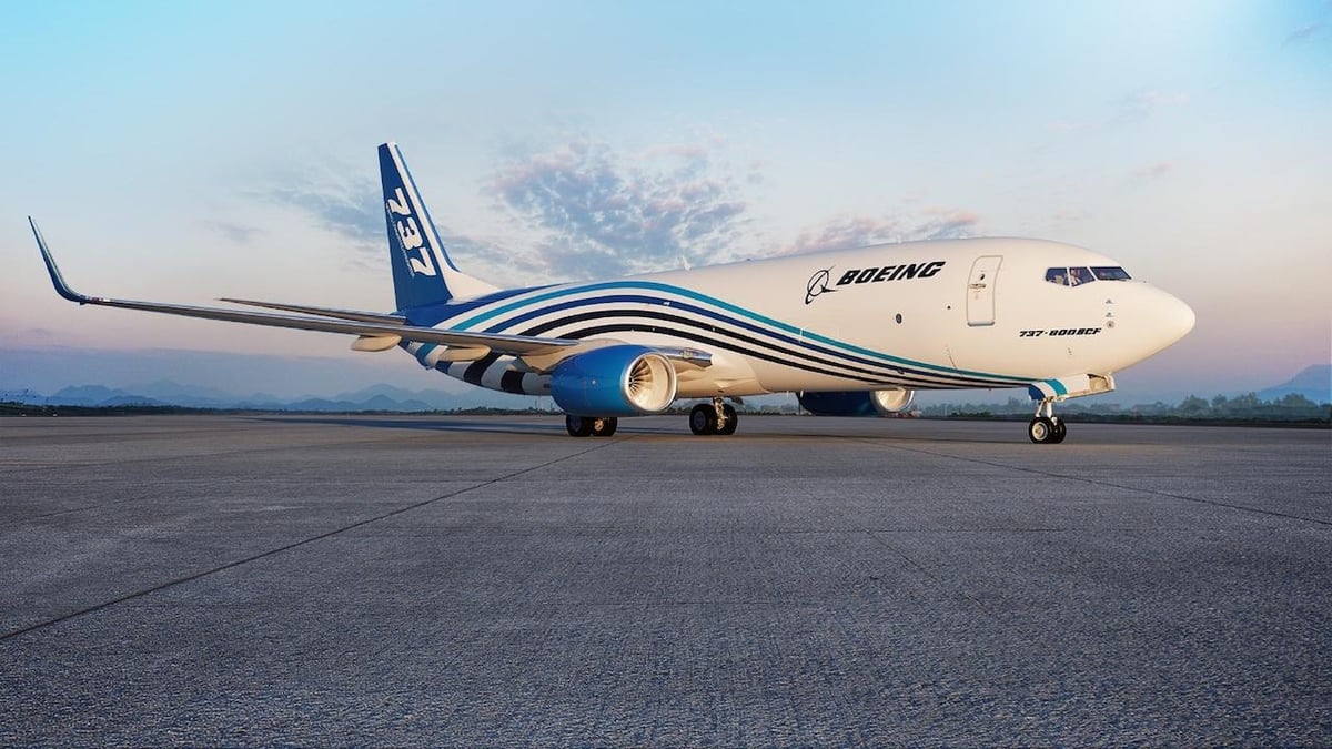 Boeing Wins Order for Twelve 737-800BCFs from BBAM | Aviation ...