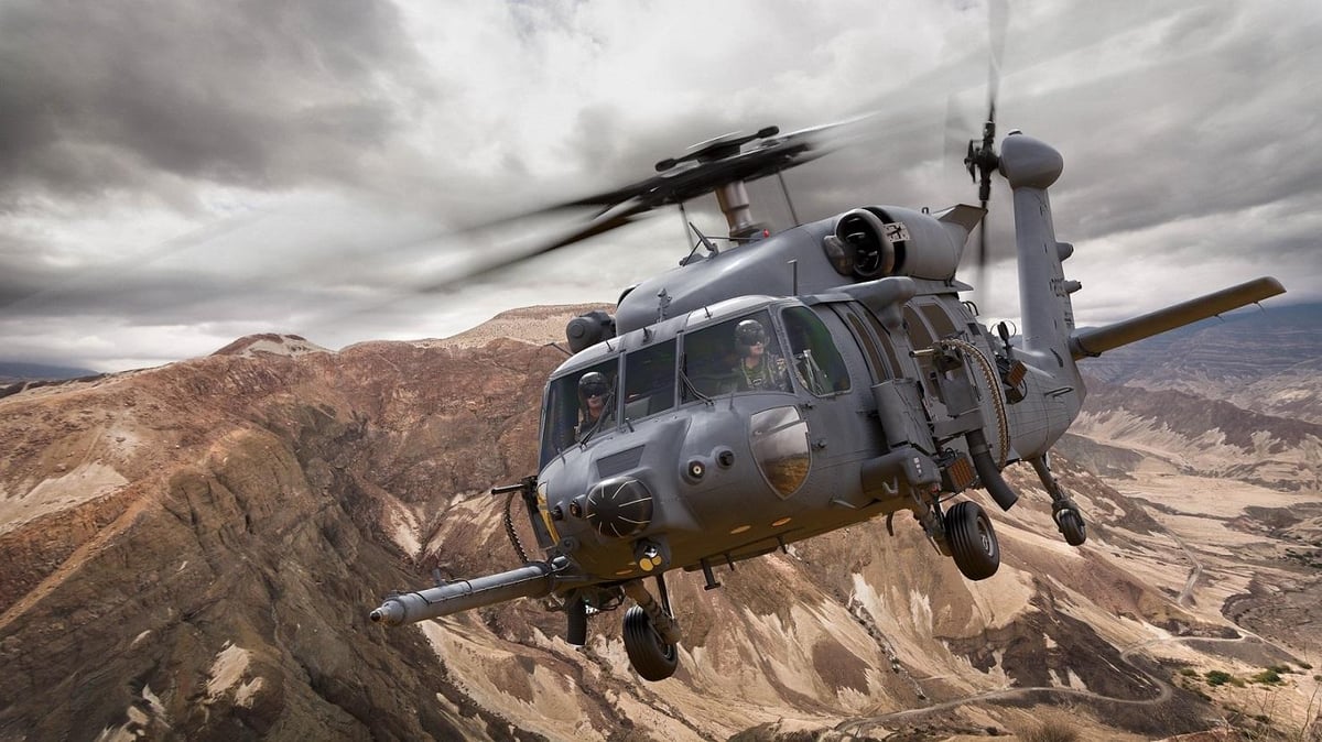 Sikorsky Taps CMC FMS For Black Hawks | Aviation International News