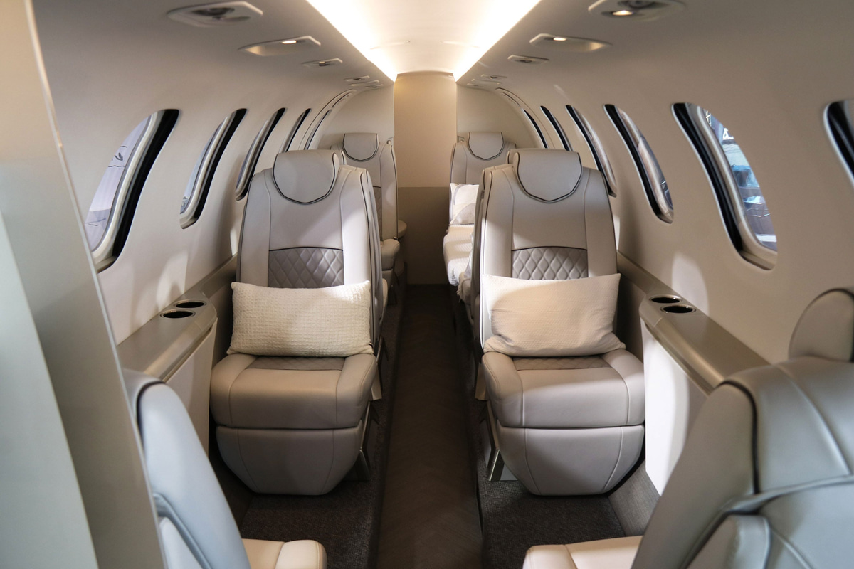 HondaJet Echelon is a Bigger and Faster Honda Light Jet | Aviation ...