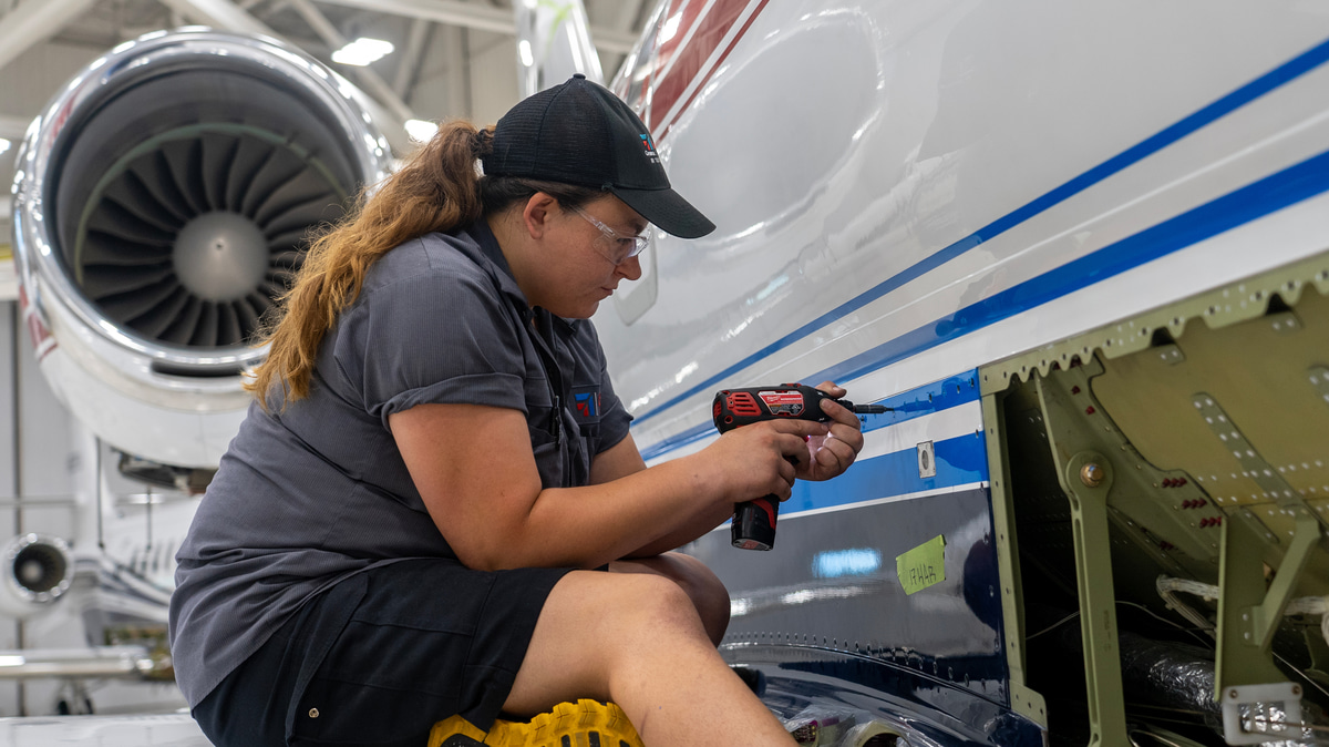 Textron’s Apprenticeship Program Registered with Kansas Commerce Department | Aviation ...