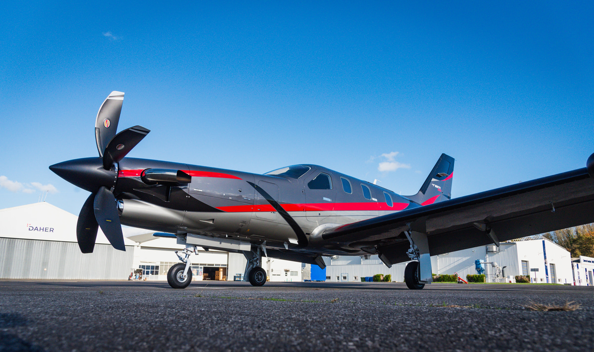 Daher Delivers Milestone 100th TBM 960 Aircraft to California ...