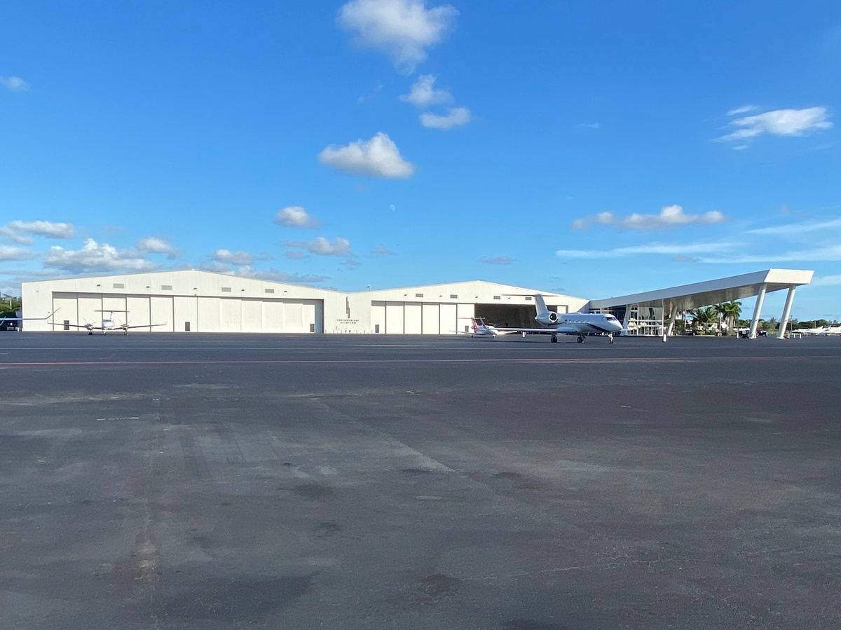 Canada's Skyservice Completes Miami FBO Deal | Aviation International News