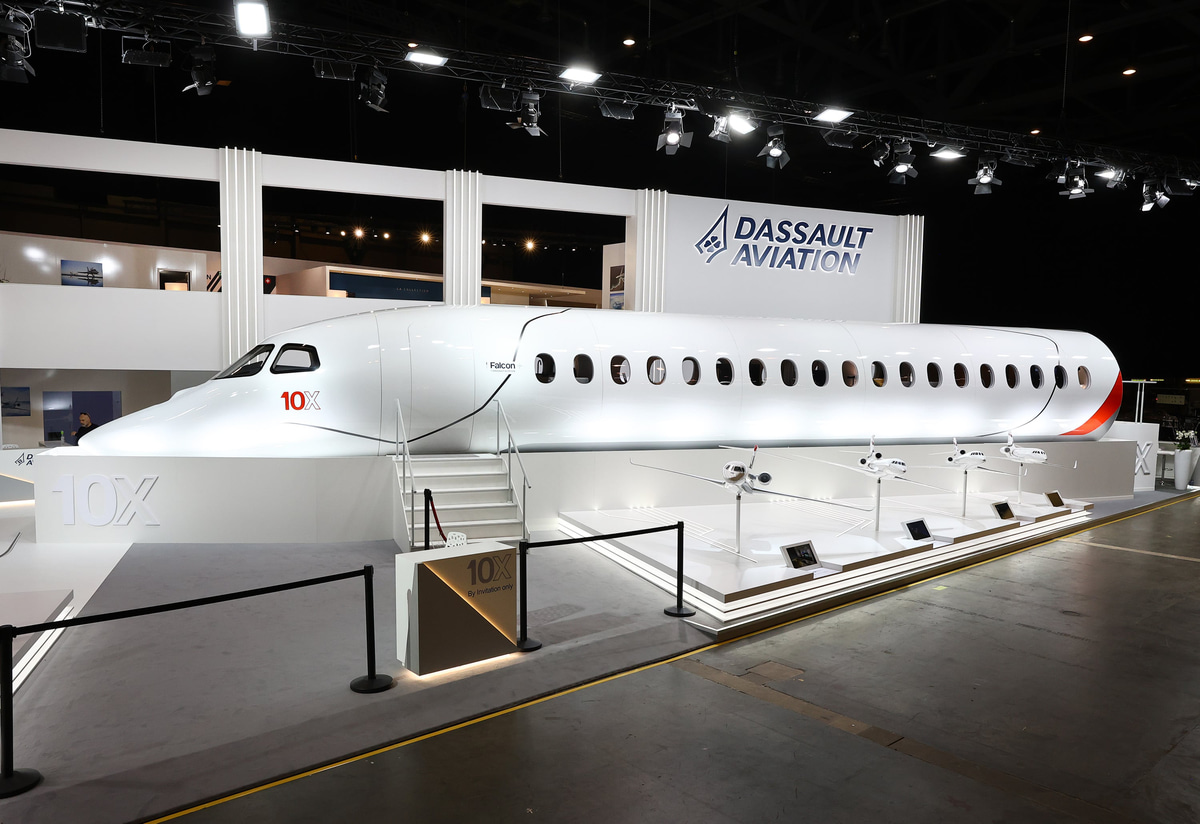 Dassault Building Components, Testing Systems on Falcon 10X | Aviation ...