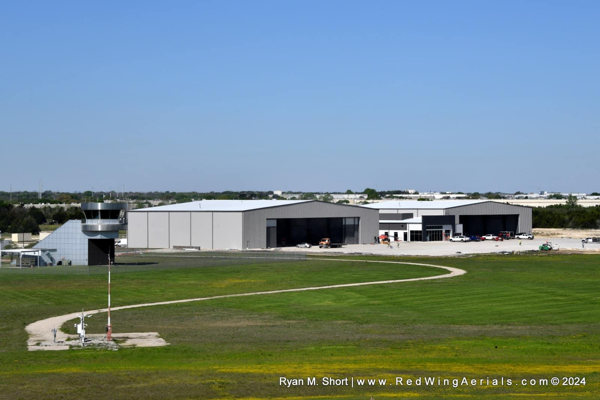 Jets MRO Moving Maintenance Crew into New Dallas Digs | Aviation ...