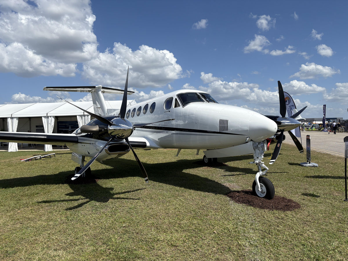 Blackhawk To STC Five-blade Hartzell Composite Props for King Air 350 ...