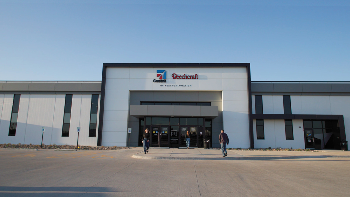 Career & Learning Center Opens on Textron Aviation Campus | Aviation ...