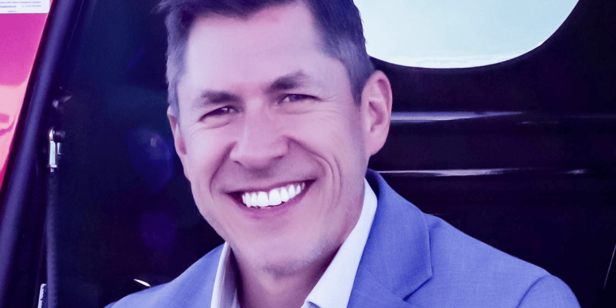 Arcadia Jets Pledges Support for Angel Flight West Charity Flights | Aviation International News