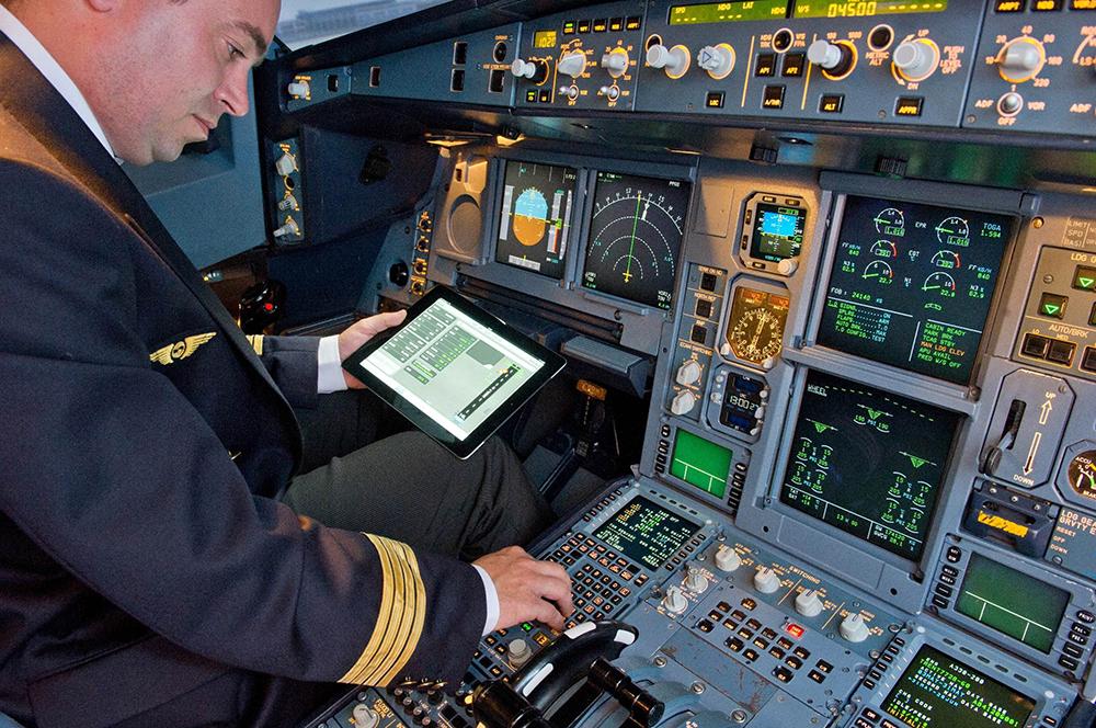 Could a Better User Interface Mitigate Automation Addiction? | Aviation ...