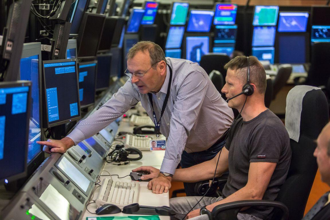 Hungary Starts Controller-Pilot Data Comm Project | Aviation ...