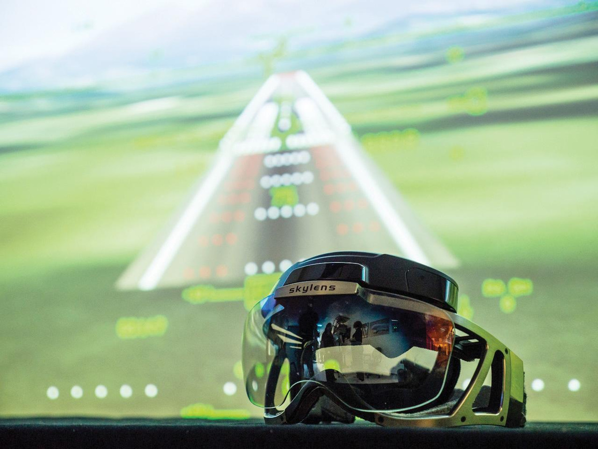 Elbit Displays Skylens HUD and Awaits Certification | Aviation ...