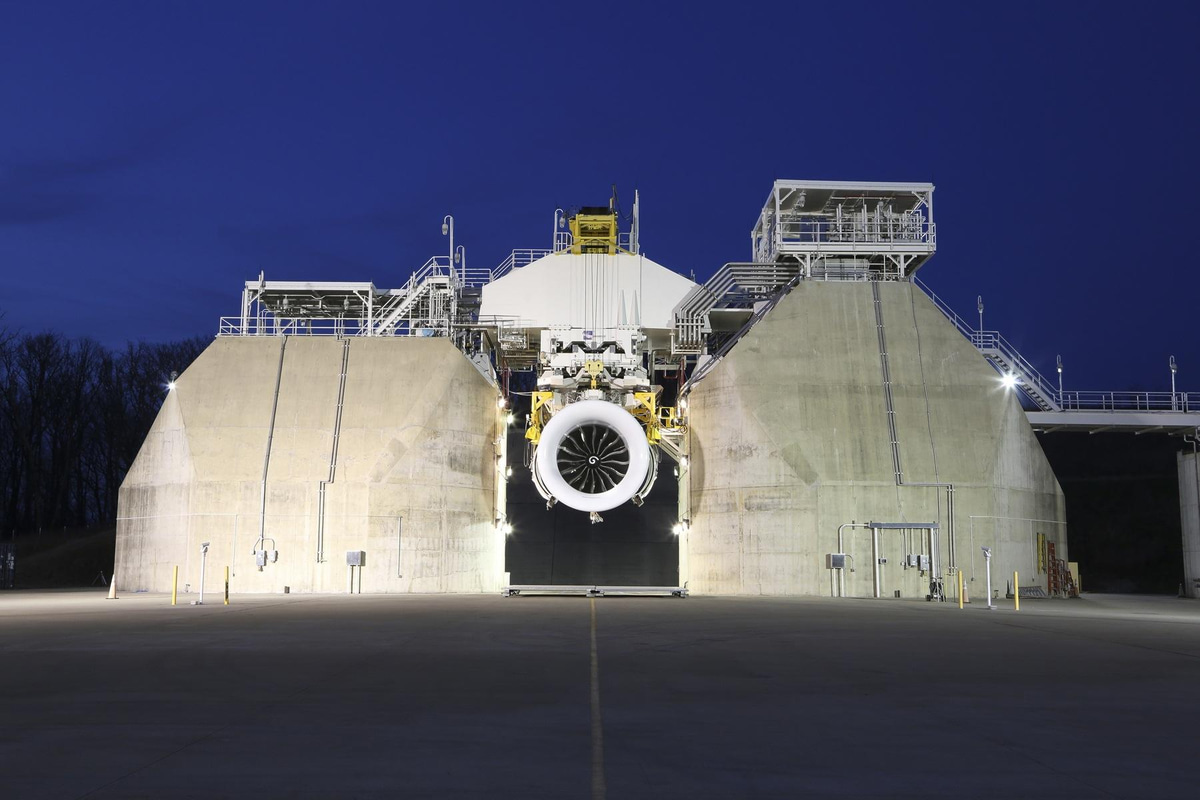 GE Begins Ground Testing First Full GE9X Development Engine | Aviation ...