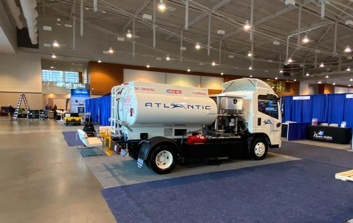 Electric Refueler Debuts at NBAA Schedulers and Dispatchers Conference ...