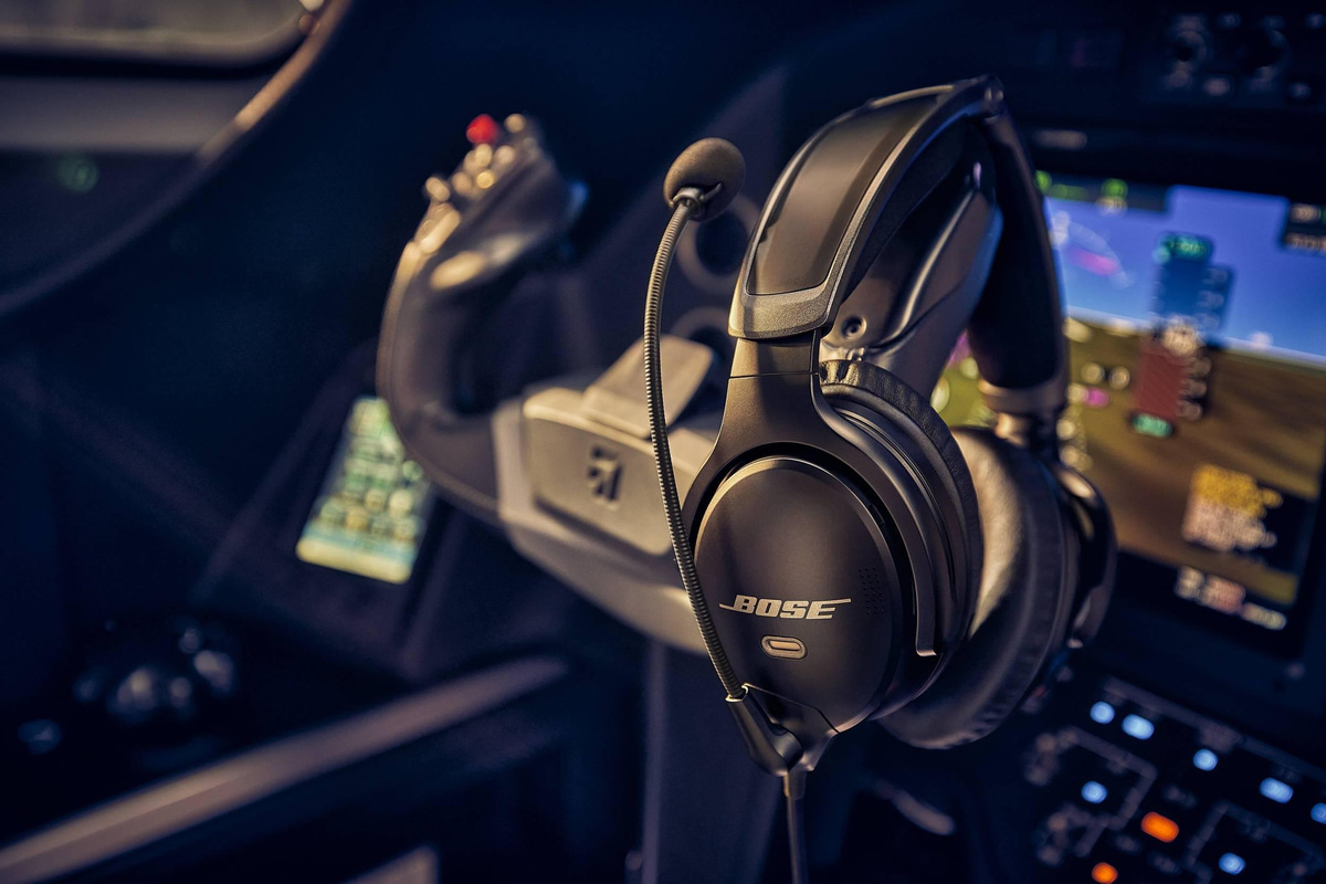 Bose Unveils A30 Digital Active Noise Reduction Aviation Headset ...
