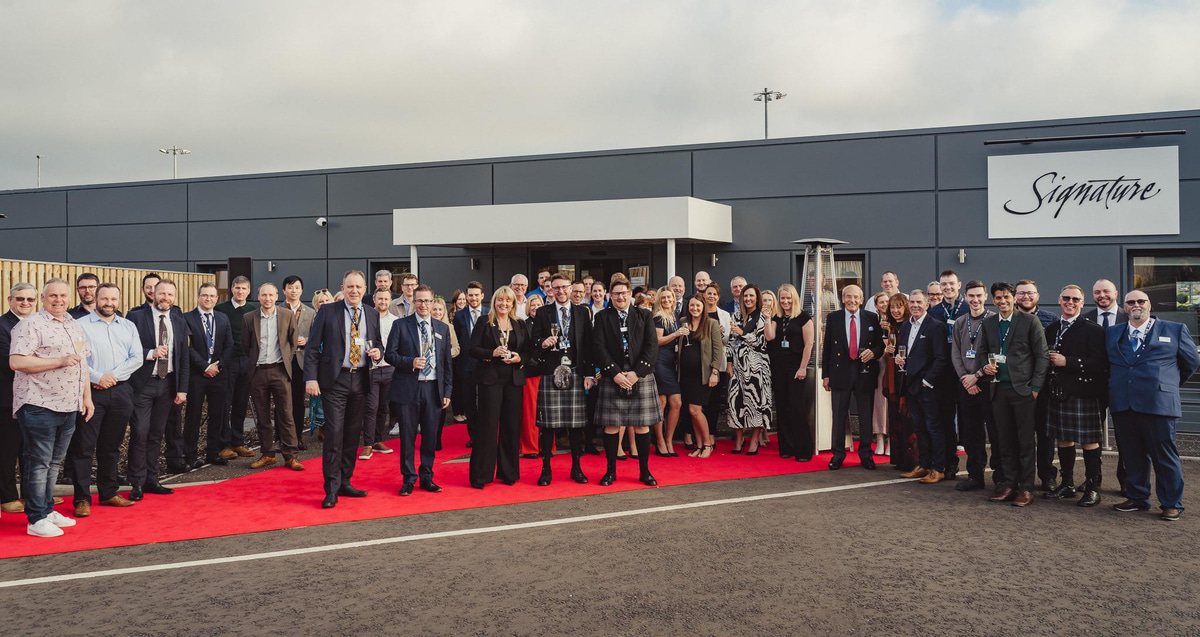 Signature Aviation held the grand opening for its newest UK FBO, at ...