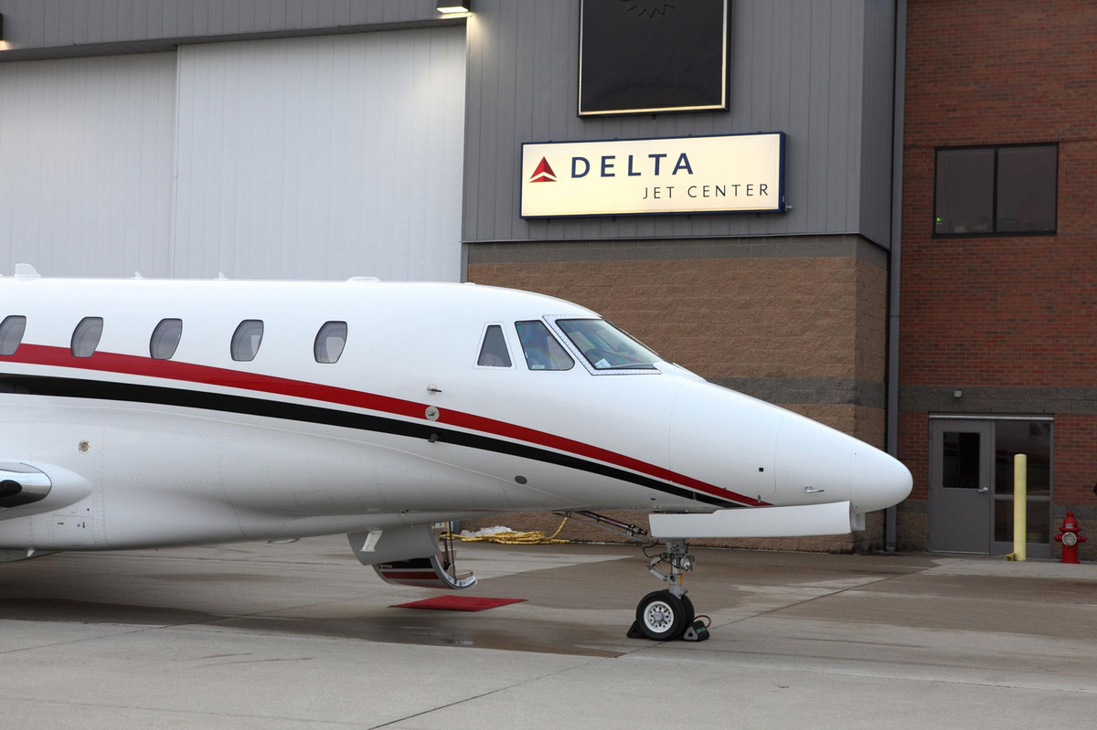 Delta Air Lines To Offer Bizjet Upgrades to Elite Fliers | Aviation ...