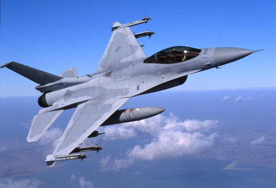 Boeing, BAE Systems Compete for F-16 Upgrade Work | Aviation ...