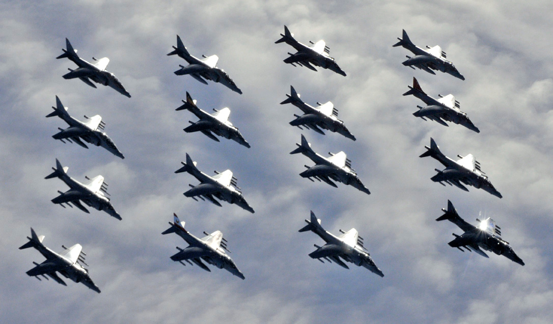 Ceremony Marks UK Retirement of Harriers | Aviation International News