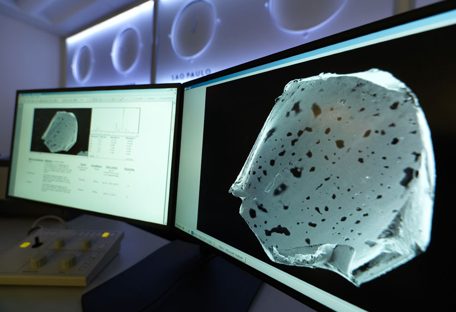 Spectro Jet-Care Adds 3-D Image Analysis of Chips from Aircraft Engines ...