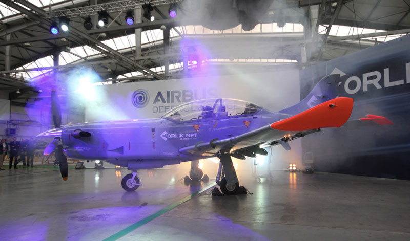 Upgraded Orlik Trainer Unveiled | Aviation International News