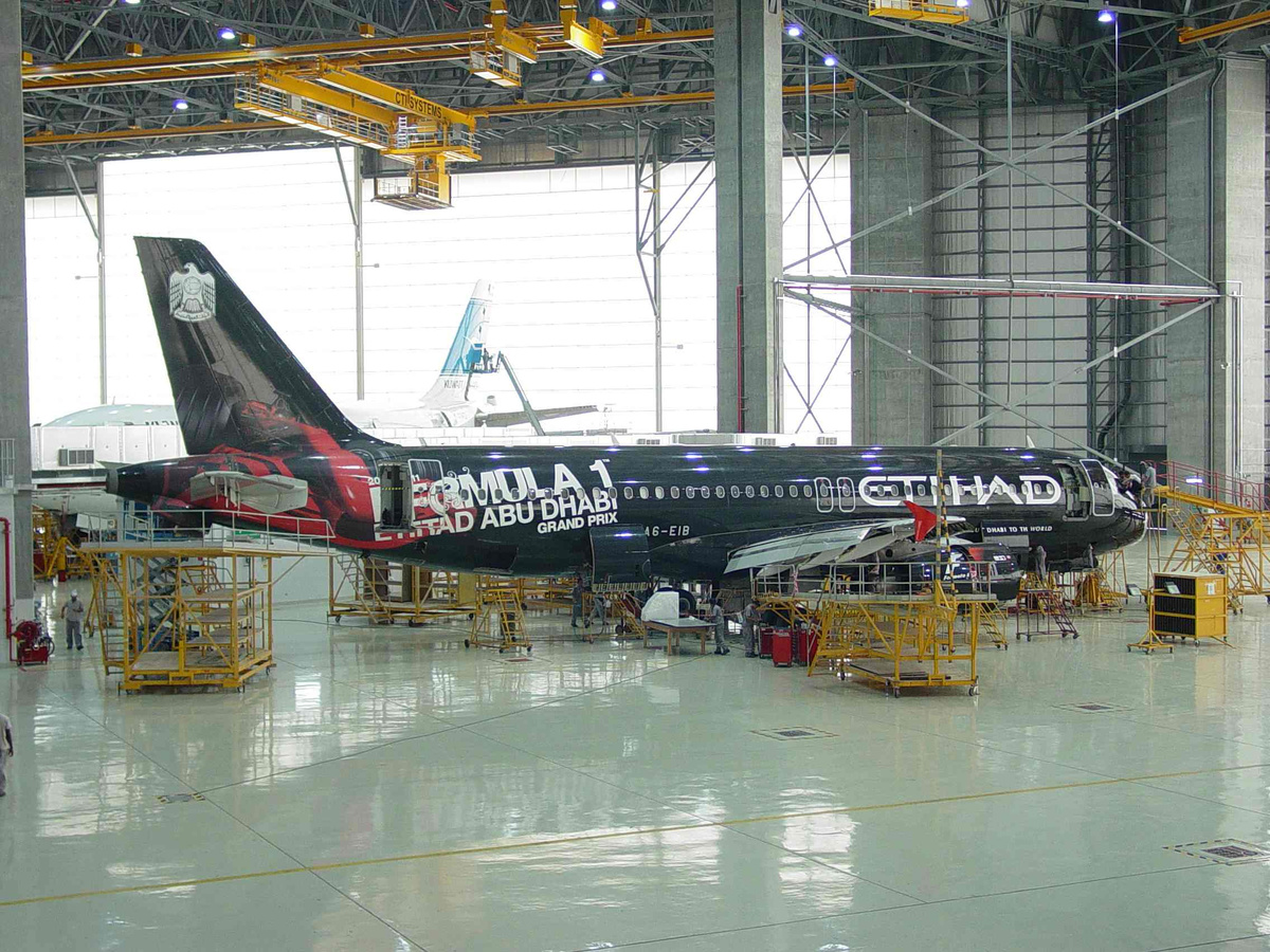 Etihad Expands Into Maintenance and Flight Training | Aviation ...