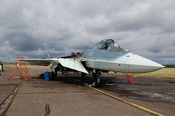Sukhoi T-50 Prototype Suffers Fire On Approach To Land | Aviation ...