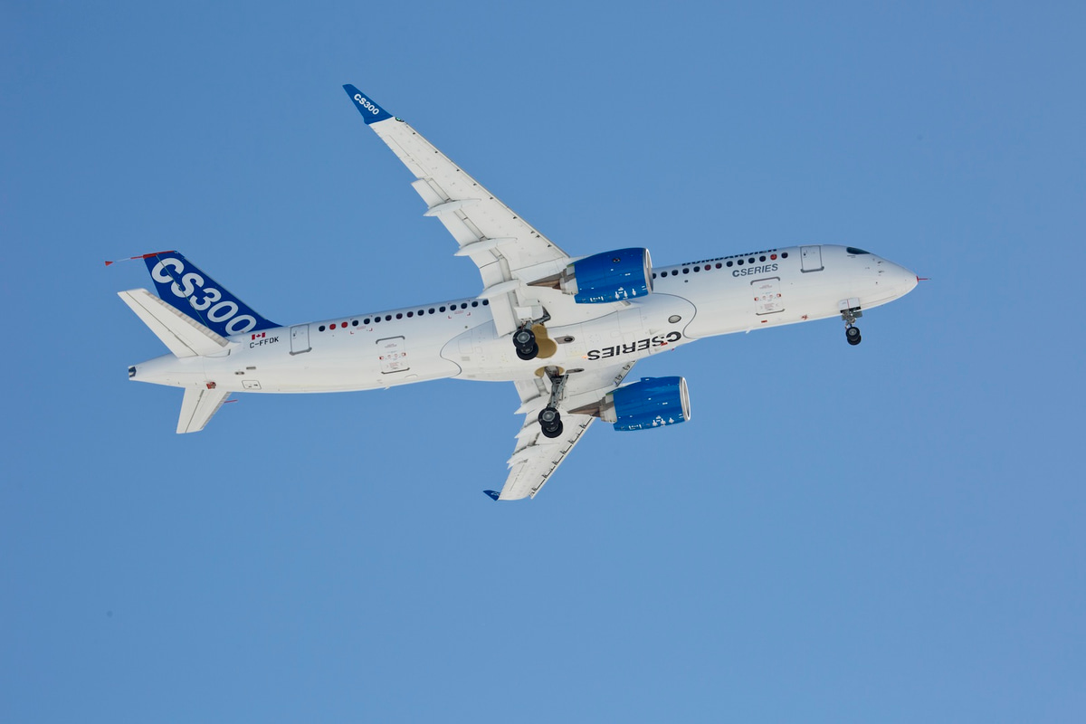 Bombardier's CS300 Completes 5-Hour Maiden Flight | Aviation ...