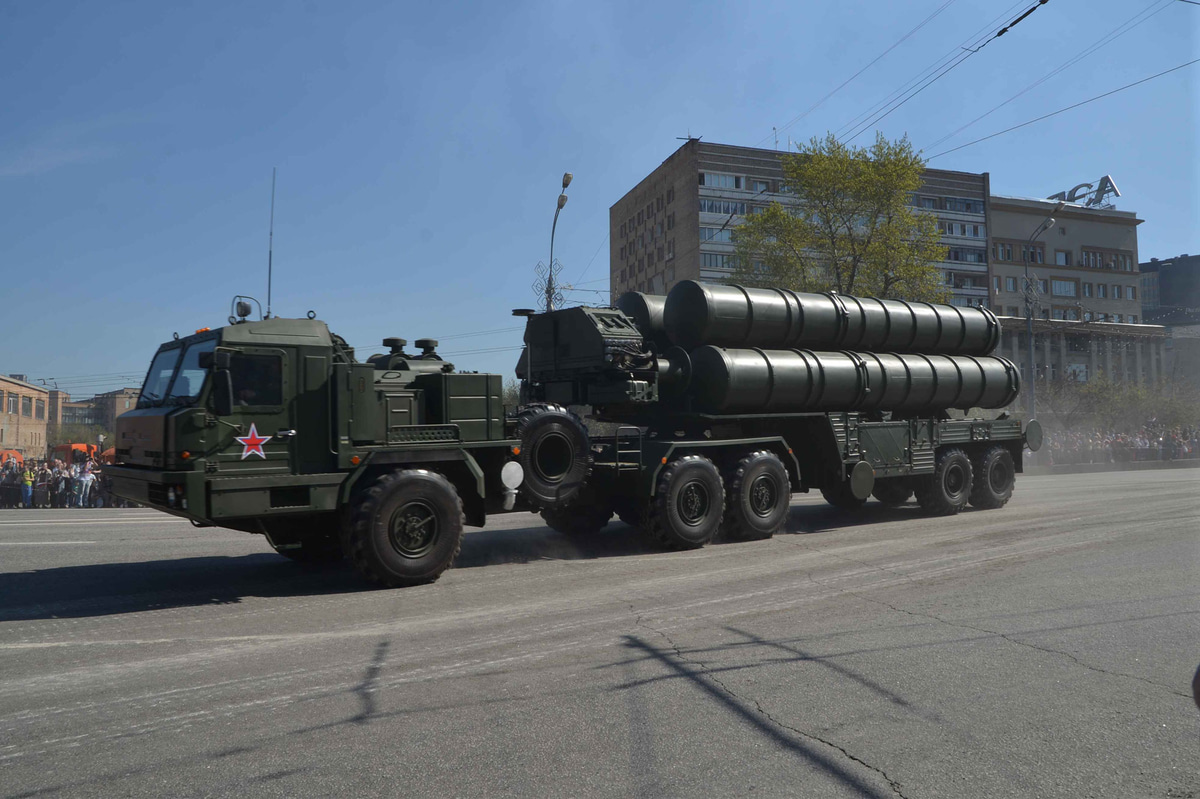 Russia Confirms S-400 SAM System for China | Aviation International News