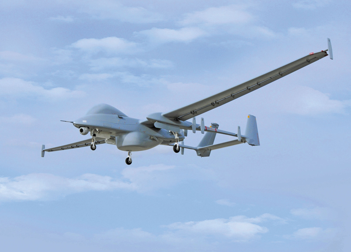 Israel's UAVs Find New Roles as Hunters and Data Gatherers | Aviation ...