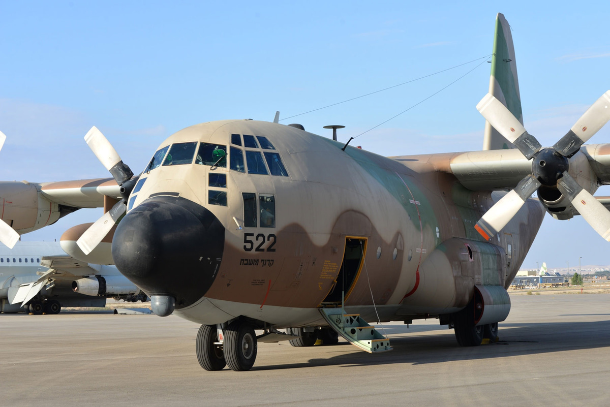 Spirit Offers Cost-Saving C-130H Upgrade | Aviation International News