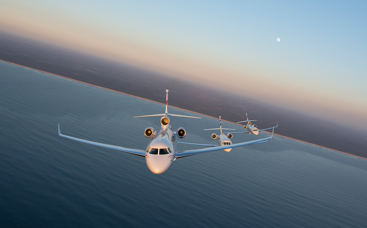 Dassault Falcon Sales, Deliveries Drop in 2015 | Aviation International ...