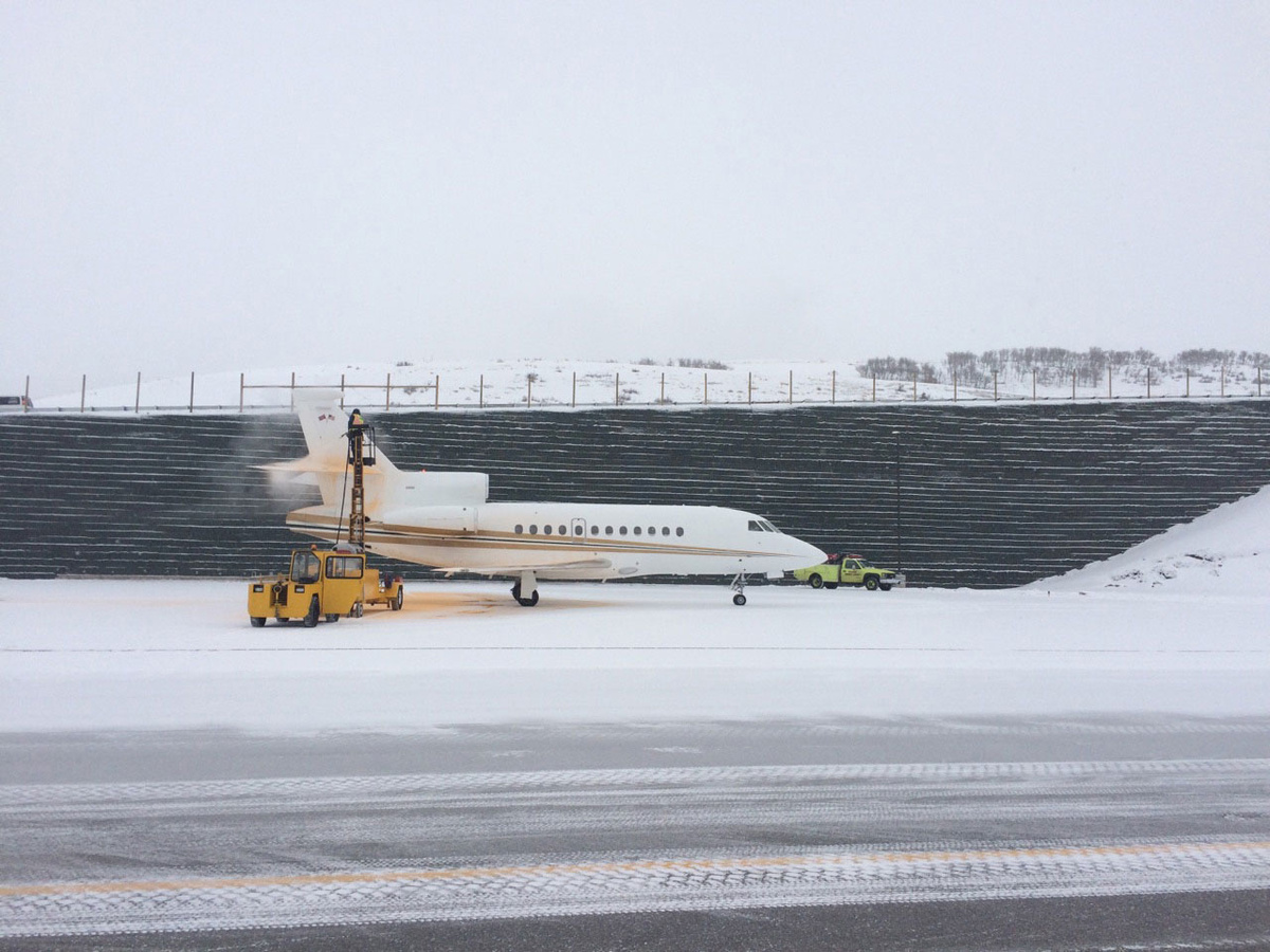 Telluride Airport Opens New De-icing Pad | Aviation International News
