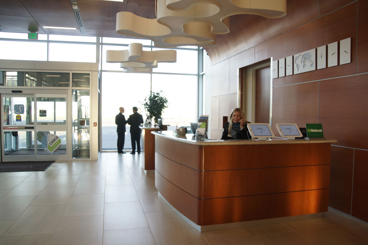 Signature Flight Opens 'World’s Largest FBO' at SJC | Aviation ...