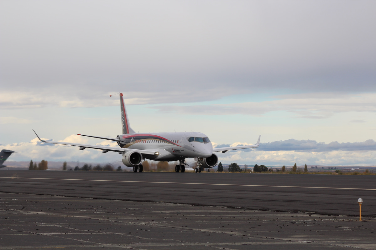 Mitsubishi's First MRJ Starts Flight Tests in U.S. | Aviation ...