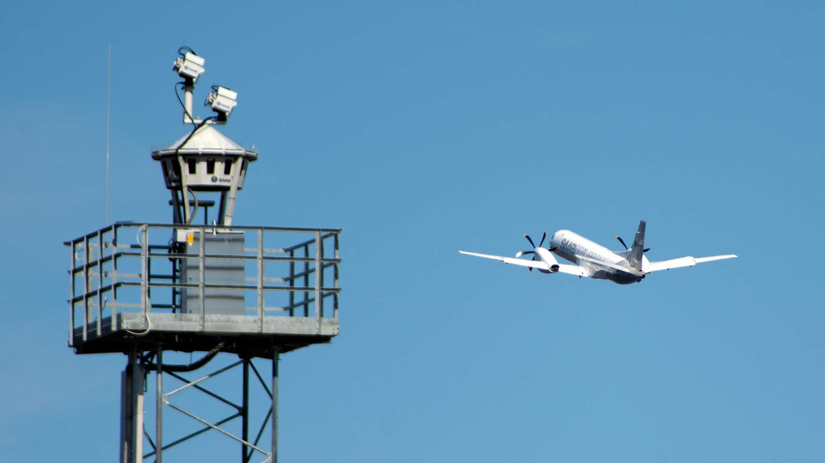 Mobile Tower To Support Remote Tower Tests at Leesburg | Aviation ...