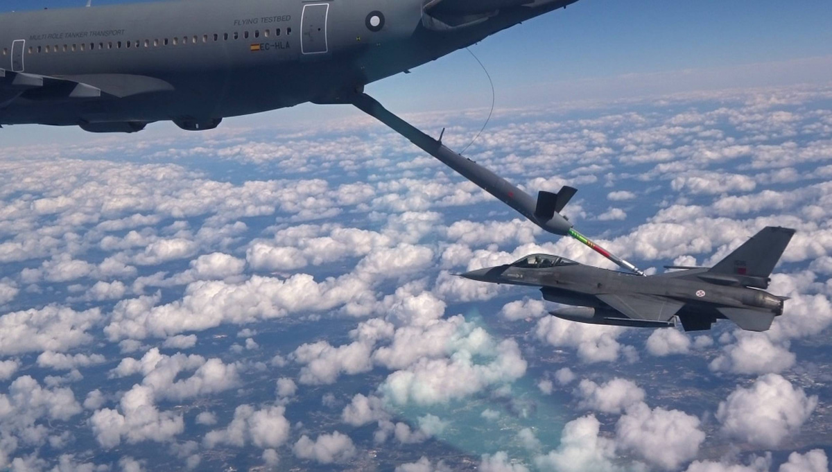 Airbus Successfully Flight-tests Automatic Air Refueling | Aviation ...