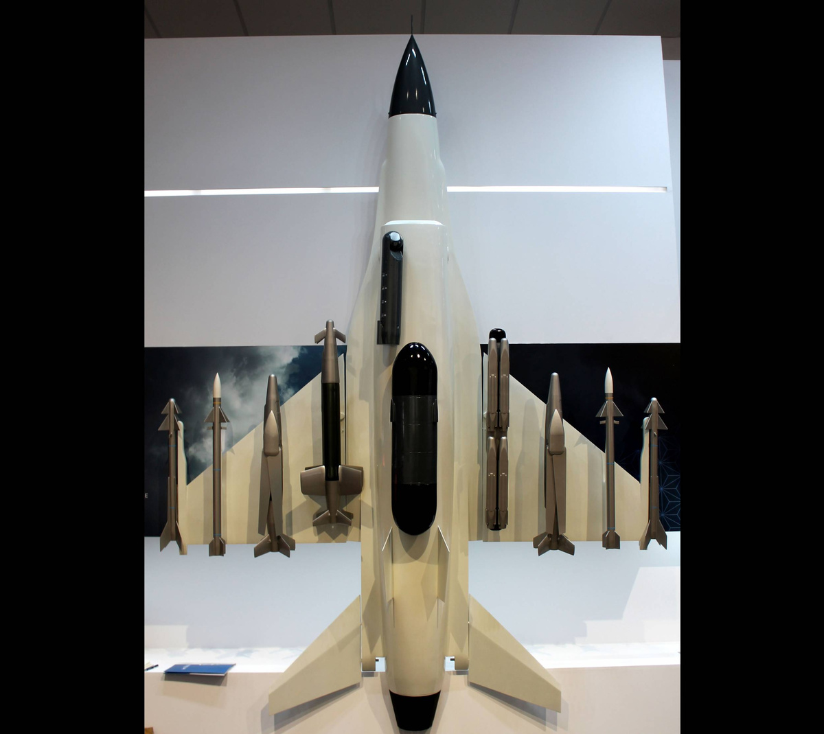 Rafael Displays Wide Range Of Airborne Weaponry | Aviation ...