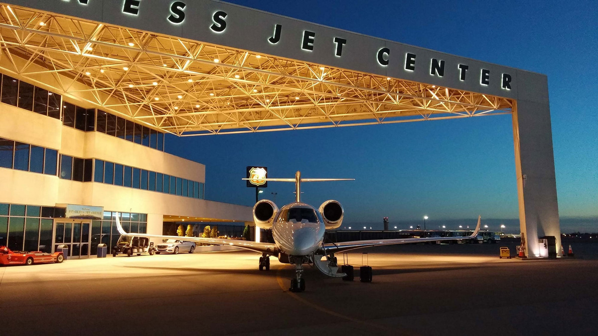 Dallas Set To Implement GA Landing Fee at Love Field | Aviation ...