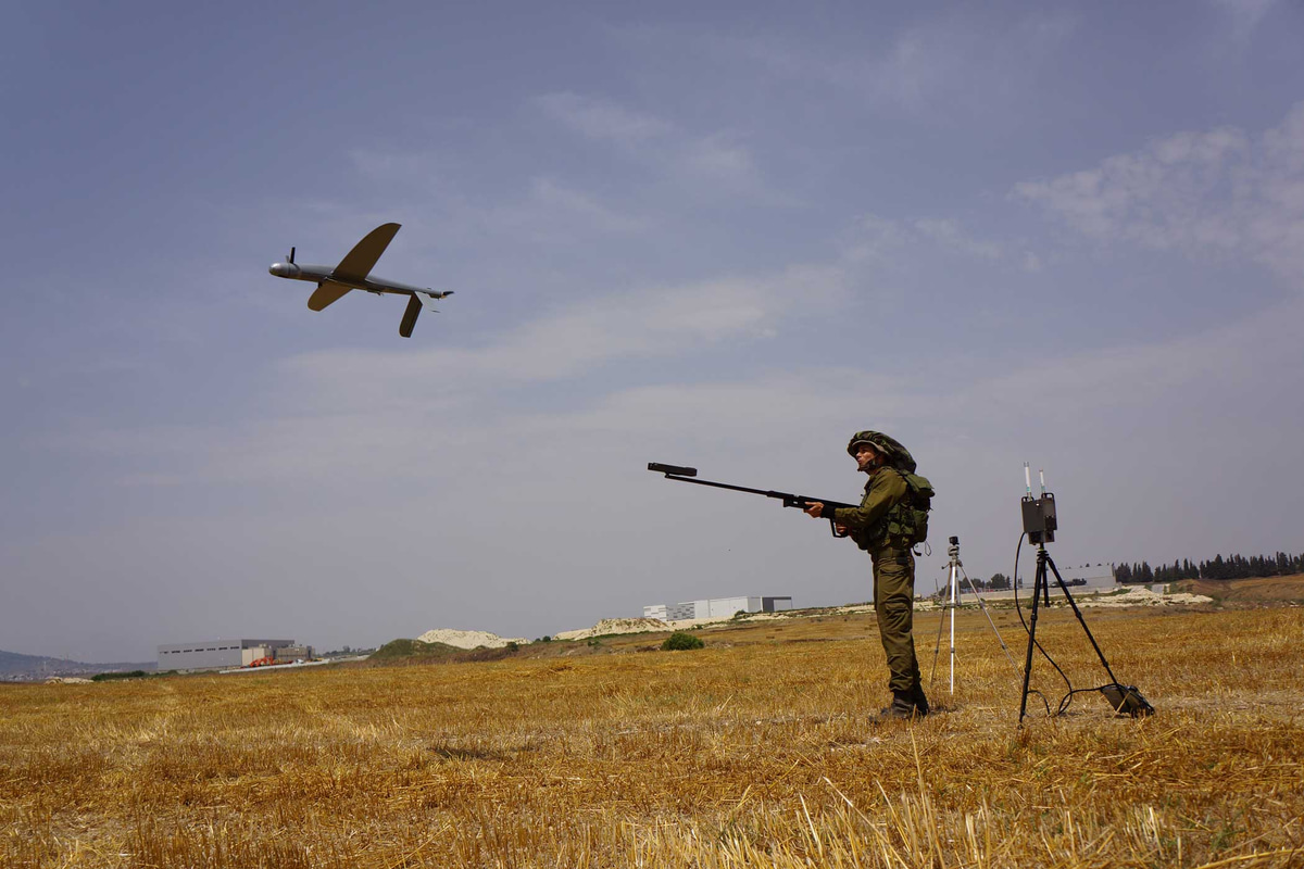 BlueBird Announces ThunderB UAS Cargo Release Capability | Aviation ...