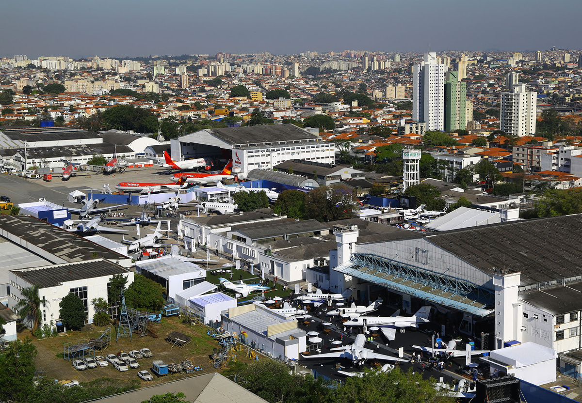 LABACE 2018 Celebrates 15th Fair | Aviation International News