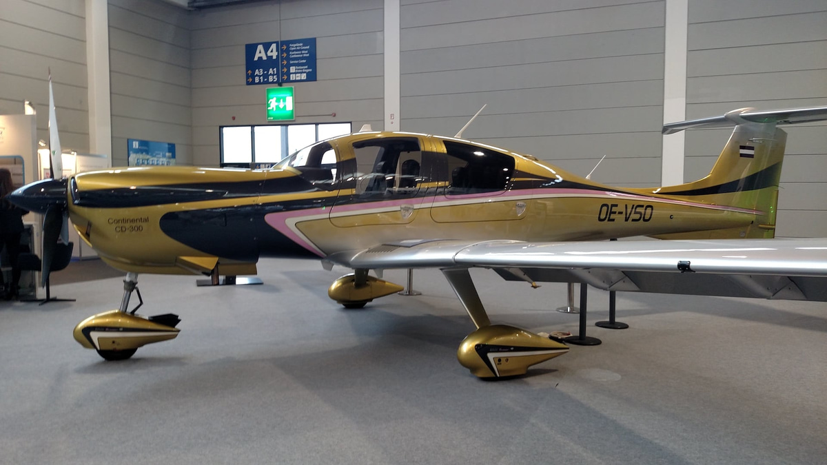 Diamond Selects CD-300 Jet-A-burning Engine for DA50 | Aviation ...