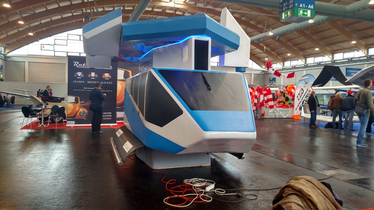 Jetcopter Showcases Piston-powered VTOL Mockup | Aviation International ...